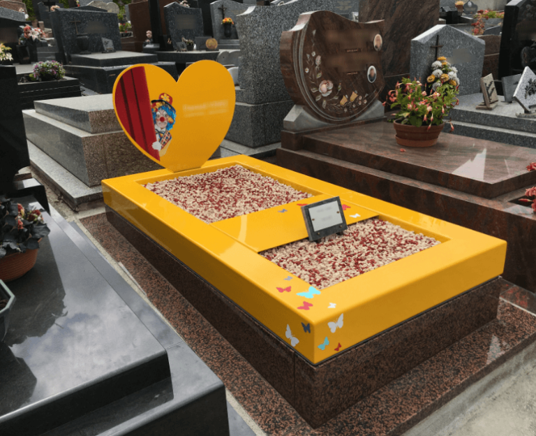 Les Pierres Tombales Modernes : Un Hommage Élégant et Personnalisé - L ...